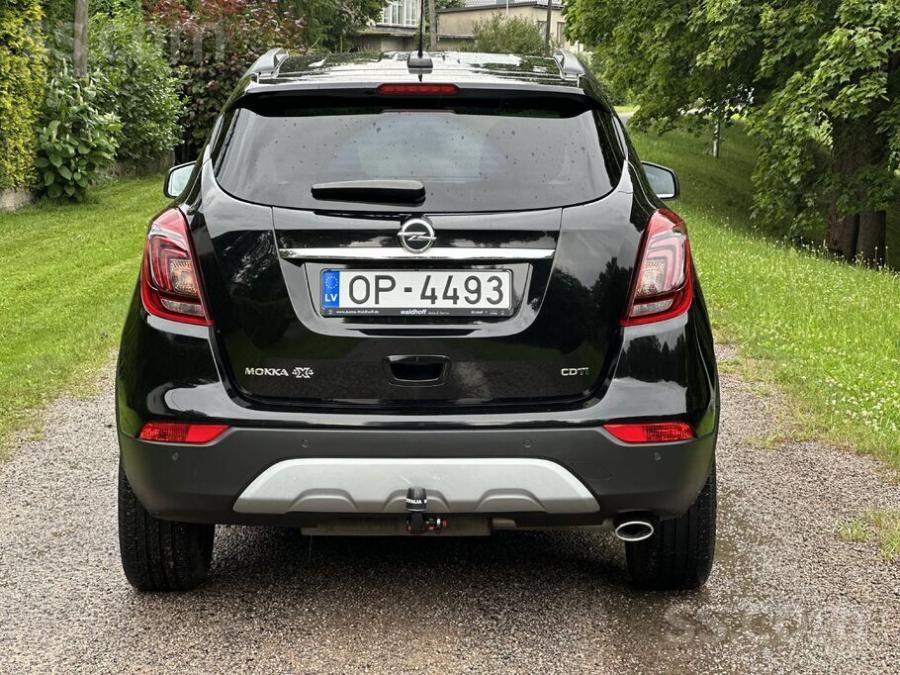 Black Opel Mokka 2017 in Talsi, with an engine capacity of 1.60 L and mileage of 192 thousand km for 10636 €, photo 4 on AUTOMOTO.COM.LV