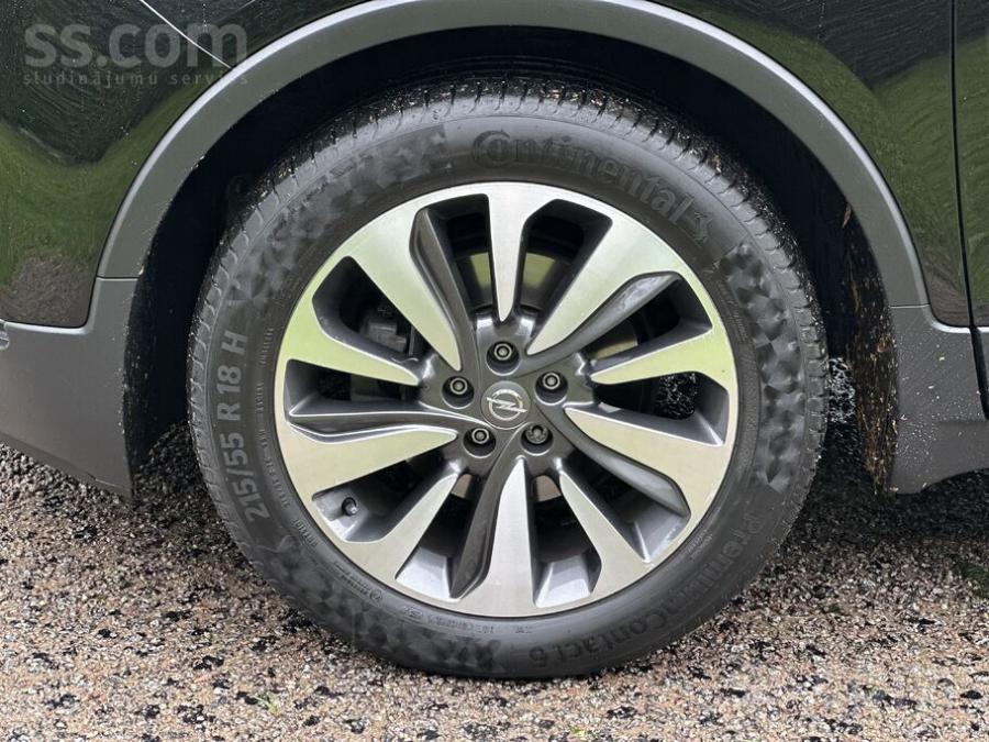 Black Opel Mokka 2017 in Talsi, with an engine capacity of 1.60 L and mileage of 192 thousand km for 10636 €, photo 9 on AUTOMOTO.COM.LV
