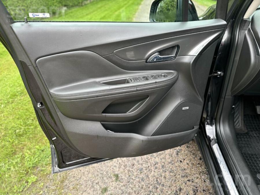 Black Opel Mokka 2017 in Talsi, with an engine capacity of 1.60 L and mileage of 192 thousand km for 10636 €, photo 12 on AUTOMOTO.COM.LV