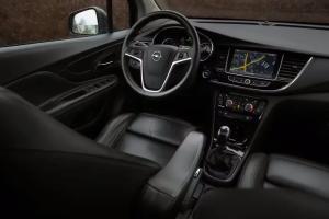 Black Opel Mokka 2017 in Jelgava, with an engine capacity of 1.60 L and mileage of 137 thousand km for 16500 €, photo 20 on AUTOMOTO.COM.LV