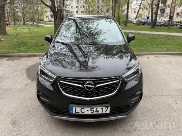 Black Opel Mokka 2018 in Jurmala, with an engine capacity of 1.40 L and mileage of 36 thousand km for 14990 €, photo 1 on AUTOMOTO.COM.LV