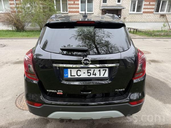 Black Opel Mokka 2018 in Jurmala, with an engine capacity of 1.40 L and mileage of 36 thousand km for 14990 €, photo 6 on AUTOMOTO.COM.LV