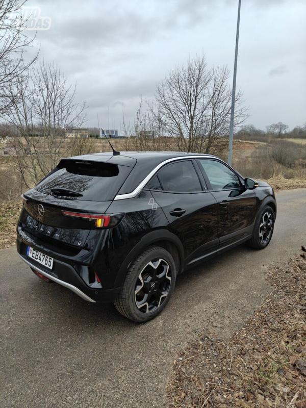 Black Opel Mokka 2021 in Vilnius, with an engine capacity of 0.00 L and mileage of 35 thousand km for 13300 €, photo 4 on AUTOMOTO.COM.LV