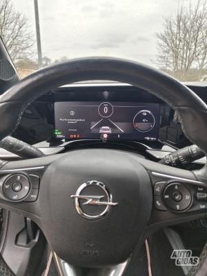 Black Opel Mokka 2021 in Vilnius, with an engine capacity of 0.00 L and mileage of 35 thousand km for 13300 €, photo 11 on AUTOMOTO.COM.LV