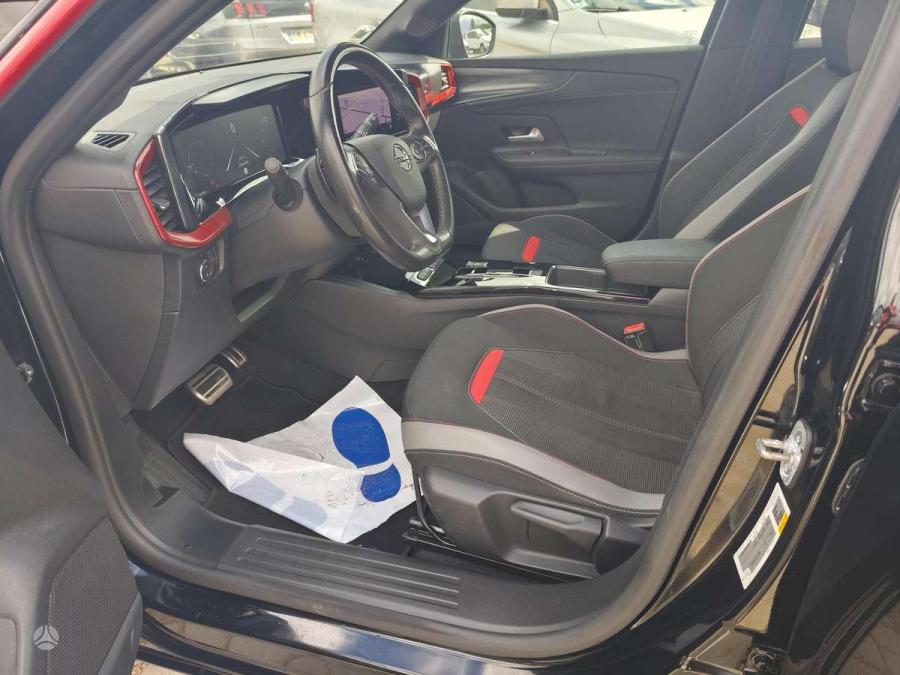 Melns Opel Mokka 2021 Tauragė, ar dzinēja tilpumu 1.20 L un nobraukumu 103 tūkst. km par 13552 €, foto 10 vietnē AUTOMOTO.COM.LV