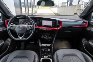 Melns Opel Mokka 2021 Kauņa, ar dzinēja tilpumu 1.20 L un nobraukumu 86 tūkst. km par 14950 €, foto 17 vietnē AUTOMOTO.COM.LV