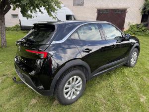 Black Opel Mokka 2021 in Panevezys, with an engine capacity of 1.20 L and mileage of 95 thousand km for 7600 €, photo 4 on AUTOMOTO.COM.LV