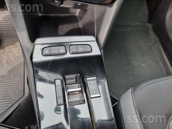 Black Opel Mokka 2021 in Riga, with an engine capacity of 1.20 L and mileage of 35 thousand km for 14800 €, photo 11 on AUTOMOTO.COM.LV