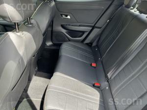 Black Opel Mokka 2022 in Ventspils, with an engine capacity of 1.20 L and mileage of 22 thousand km for 20100 €, photo 7 on AUTOMOTO.COM.LV