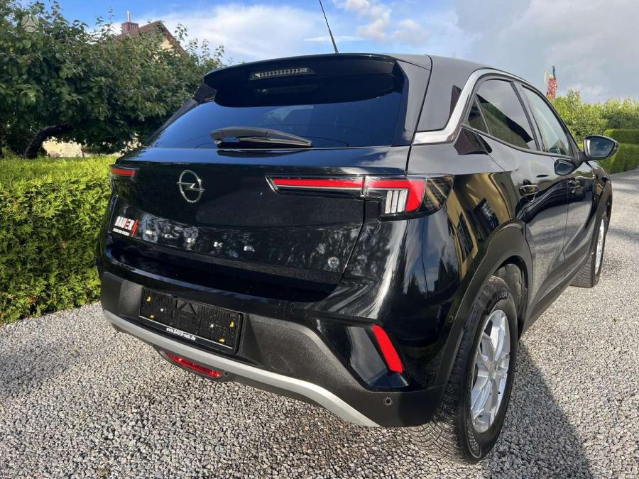 Black Opel Mokka 2022 in Kaunas, with an engine capacity of 0.00 L and mileage of 63 thousand km for 7850 €, photo 3 on AUTOMOTO.COM.LV