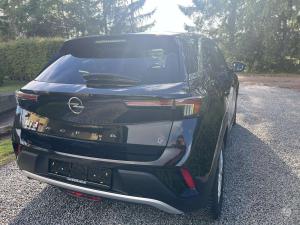 Black Opel Mokka 2022 in Kaunas, with an engine capacity of 0.00 L and mileage of 63 thousand km for 7850 €, photo 5 on AUTOMOTO.COM.LV