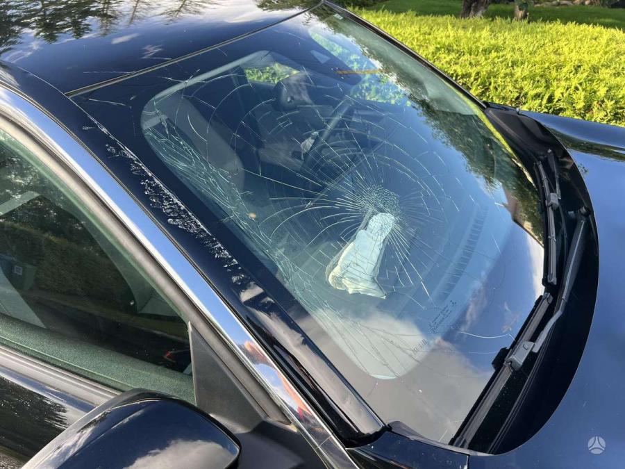 Black Opel Mokka 2022 in Kaunas, with an engine capacity of 0.00 L and mileage of 63 thousand km for 7850 €, photo 12 on AUTOMOTO.COM.LV
