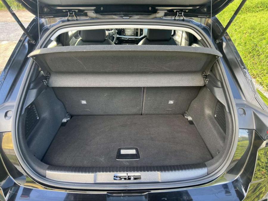 Black Opel Mokka 2022 in Kaunas, with an engine capacity of 0.00 L and mileage of 63 thousand km for 7850 €, photo 36 on AUTOMOTO.COM.LV