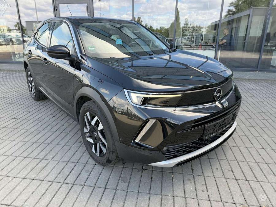 Black Opel Mokka 2022 in Kaunas, with an engine capacity of 1.50 L and mileage of 203 thousand km for 11500 €, photo 3 on AUTOMOTO.COM.LV