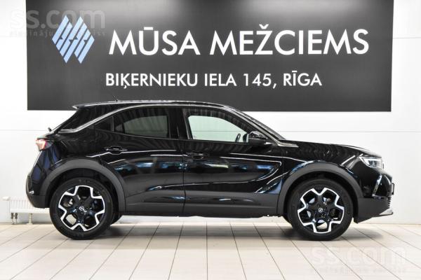 Melns Opel Mokka 2022 Rīga, ar dzinēja tilpumu 1.20 L un nobraukumu 24 tūkst. km par 17990 €, foto 5 vietnē AUTOMOTO.COM.LV