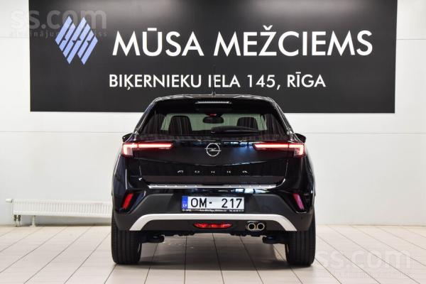 Melns Opel Mokka 2022 Rīga, ar dzinēja tilpumu 1.20 L un nobraukumu 24 tūkst. km par 17990 €, foto 8 vietnē AUTOMOTO.COM.LV