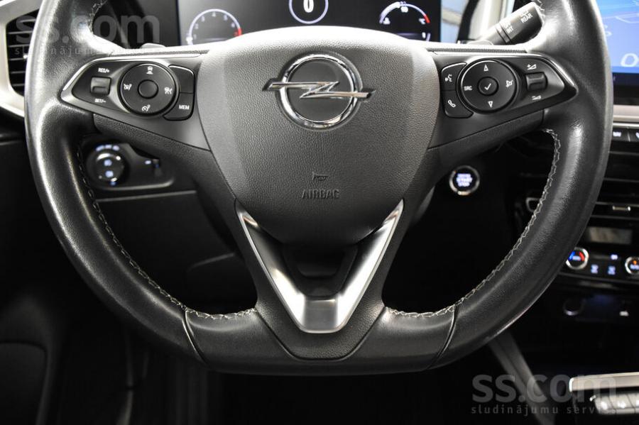 Black Opel Mokka 2022 in Riga, with an engine capacity of 1.20 L and mileage of 24 thousand km for 17990 €, photo 20 on AUTOMOTO.COM.LV