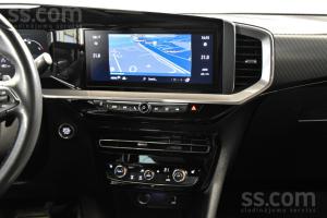 Black Opel Mokka 2022 in Riga, with an engine capacity of 1.20 L and mileage of 24 thousand km for 17990 €, photo 21 on AUTOMOTO.COM.LV