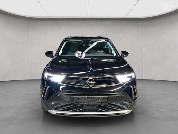 Black Opel Mokka 2023 in Kaunas, with an engine capacity of 1.20 L and mileage of 33 thousand km for 22694 €, photo 9 on AUTOMOTO.COM.LV
