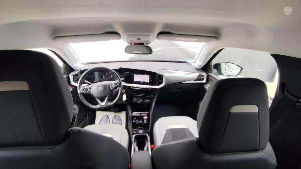 Black Opel Mokka 2023 in Kaunas, with an engine capacity of 1.20 L and mileage of 92 thousand km for 15950 €, photo 2 on AUTOMOTO.COM.LV