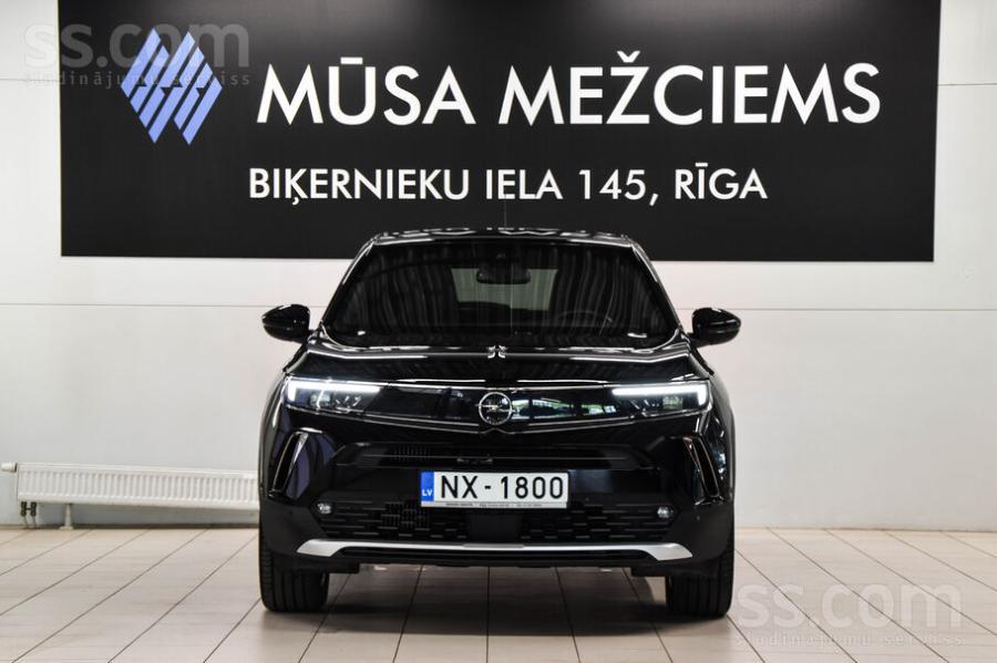 Черный Опель Mokka 2023 в Рига, объемом двигателя 1.20 л и пробегом 24 тыс. км за 19990 €, фото 3 на AUTOMOTO.COM.LV