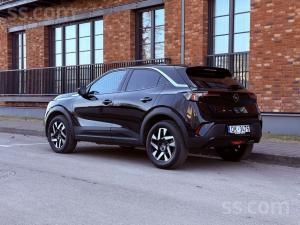 Черный Опель Mokka 2023 в Рига, объемом двигателя 1.20 л и пробегом 62 тыс. км за 13900 €, фото 7 на AUTOMOTO.COM.LV