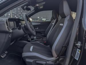 Melns Opel Mokka 2024 Rīga, ar dzinēja tilpumu 1.20 L un nobraukumu 10 tūkst. km par 20500 €, foto 19 vietnē AUTOMOTO.COM.LV