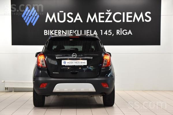 Black Opel Mokka 2016 in Riga, with an engine capacity of 1.60 L and mileage of 101 thousand km for 10990 €, photo 6 on AUTOMOTO.COM.LV