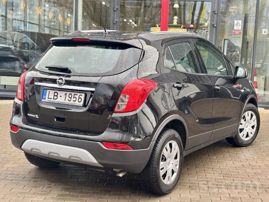 Black Opel Mokka 2017 in Riga, with an engine capacity of 1.60 L and mileage of 160 thousand km for 6490 €, photo 3 on AUTOMOTO.COM.LV