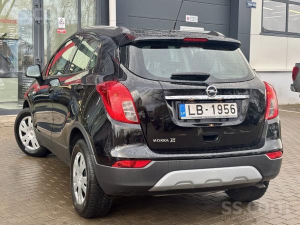 Melns Opel Mokka 2017 Rīga, ar dzinēja tilpumu 1.60 L un nobraukumu 160 tūkst. km par 6490 €, foto 4 vietnē AUTOMOTO.COM.LV