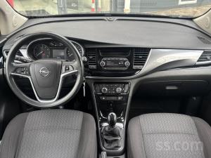 Black Opel Mokka 2017 in Riga, with an engine capacity of 1.60 L and mileage of 160 thousand km for 6490 €, photo 9 on AUTOMOTO.COM.LV