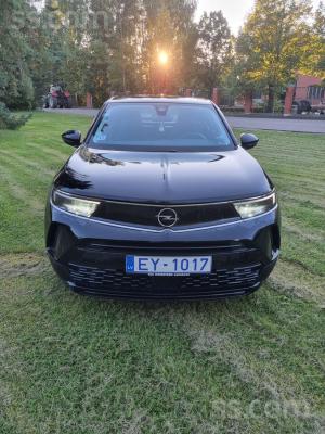 Черный Опель Mokka 2021 в Рига, объемом двигателя 1.60 л и пробегом 48 тыс. км за 16000 €, фото  на AUTOMOTO.COM.LV