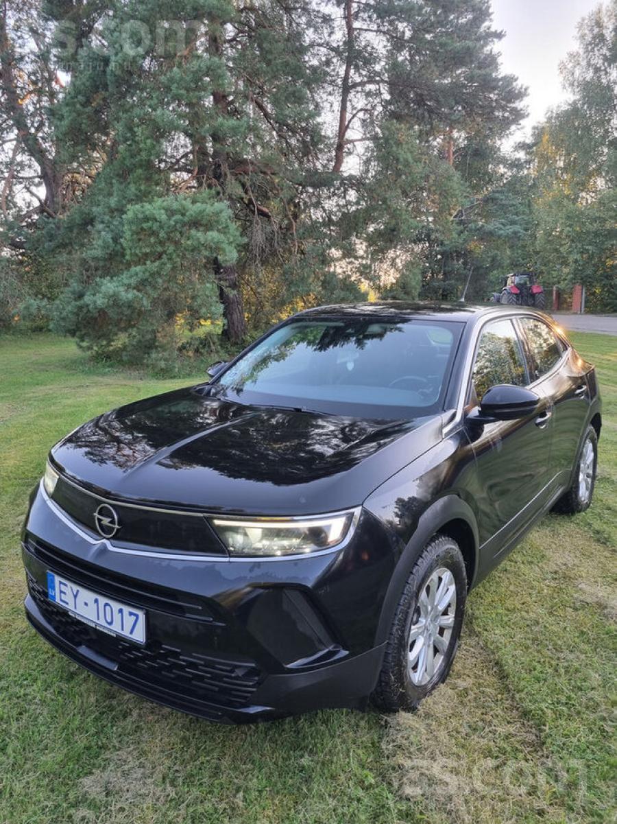 Black Opel Mokka 2021 in Riga, with an engine capacity of 1.60 L and mileage of 48 thousand km for 16000 €, photo 3 on AUTOMOTO.COM.LV