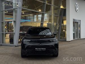 Black Opel Mokka 2022 in Valmiera, with an engine capacity of 1.20 L and mileage of 62 thousand km for 16900 €, photo 3 on AUTOMOTO.COM.LV