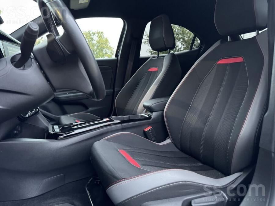 Black Opel Mokka 2022 in Valmiera, with an engine capacity of 1.20 L and mileage of 62 thousand km for 16900 €, photo 8 on AUTOMOTO.COM.LV
