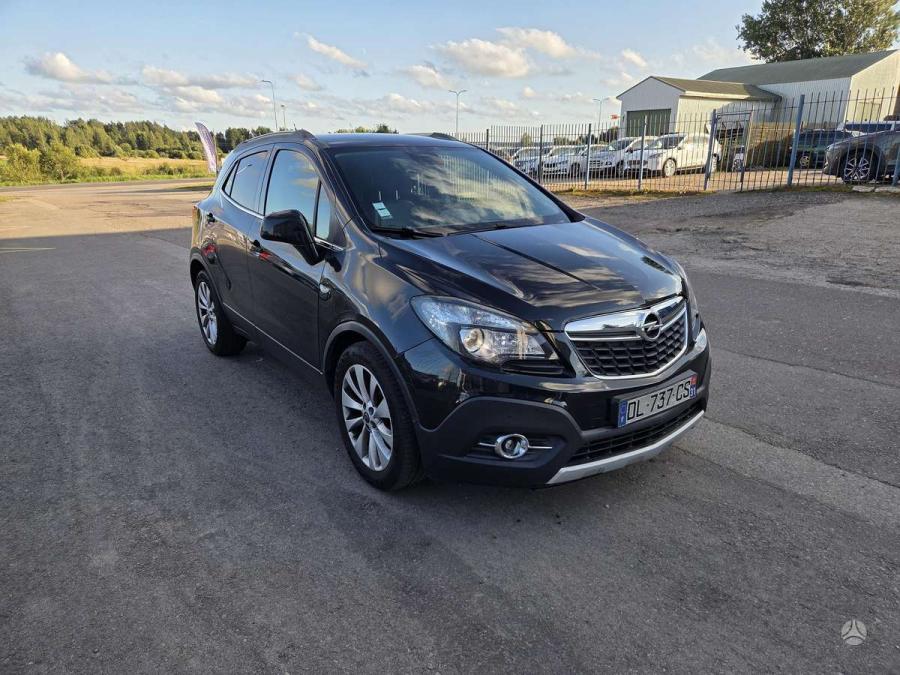 Black Opel Mokka 2014 in Taurage, with an engine capacity of 1.70 L and mileage of 207 thousand km for 5900 €, photo 4 on AUTOMOTO.COM.LV