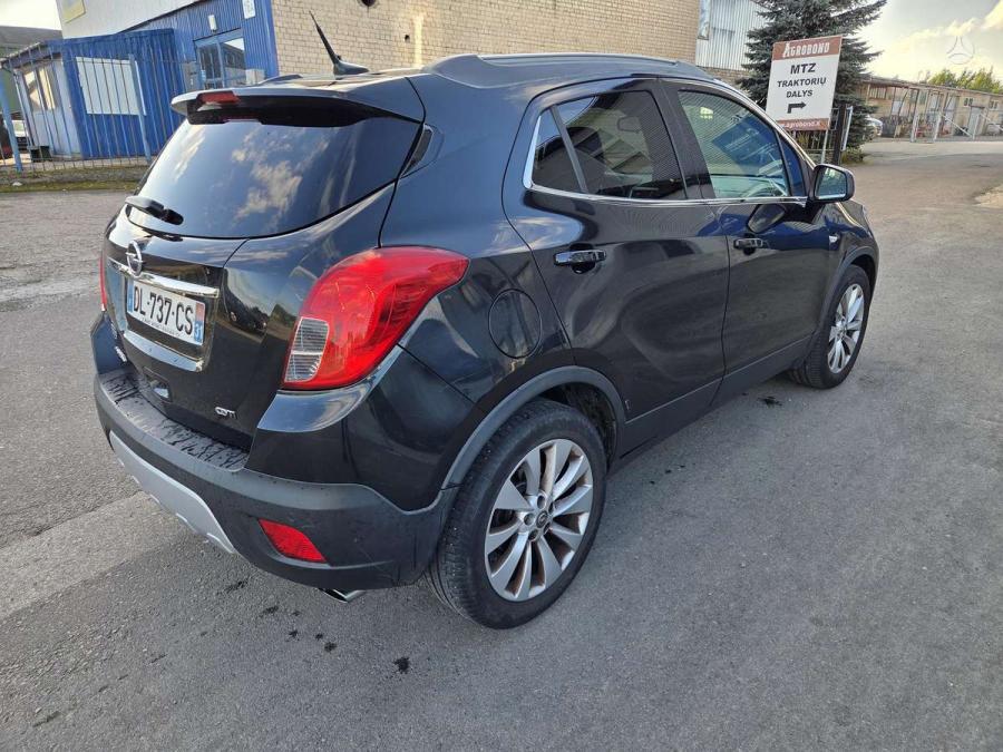 Black Opel Mokka 2014 in Taurage, with an engine capacity of 1.70 L and mileage of 207 thousand km for 5900 €, photo 5 on AUTOMOTO.COM.LV