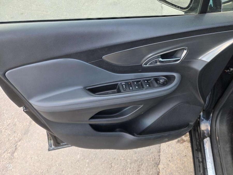 Black Opel Mokka 2014 in Taurage, with an engine capacity of 1.70 L and mileage of 207 thousand km for 5900 €, photo 15 on AUTOMOTO.COM.LV