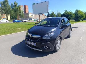 Melns Opel Mokka 2016 Panevēža, ar dzinēja tilpumu 1.60 L un nobraukumu 175 tūkst. km par 4900 €, foto  vietnē AUTOMOTO.COM.LV