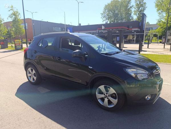 Black Opel Mokka 2016 in Panevezys, with an engine capacity of 1.60 L and mileage of 175 thousand km for 4900 €, photo 5 on AUTOMOTO.COM.LV