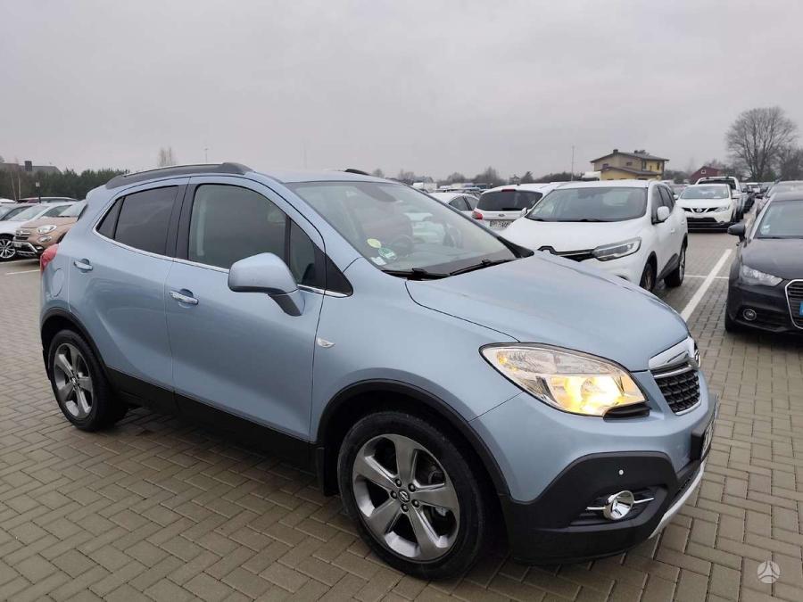 Blue Opel Mokka 2013 in Taurage, with an engine capacity of 1.69 L and mileage of 276 thousand km for 4500 €, photo 3 on AUTOMOTO.COM.LV