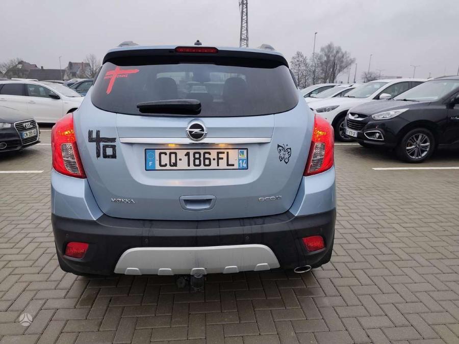 Blue Opel Mokka 2013 in Taurage, with an engine capacity of 1.69 L and mileage of 276 thousand km for 4500 €, photo 6 on AUTOMOTO.COM.LV