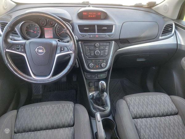 Blue Opel Mokka 2013 in Moletai, with an engine capacity of 1.36 L and mileage of 238 thousand km for 5600 €, photo 10 on AUTOMOTO.COM.LV