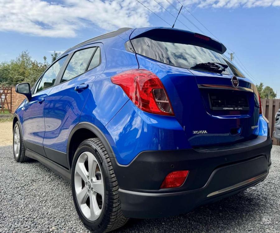 Blue Opel Mokka 2014 in Marijampole, with an engine capacity of 1.40 L and mileage of 175 thousand km for 6999 €, photo 9 on AUTOMOTO.COM.LV