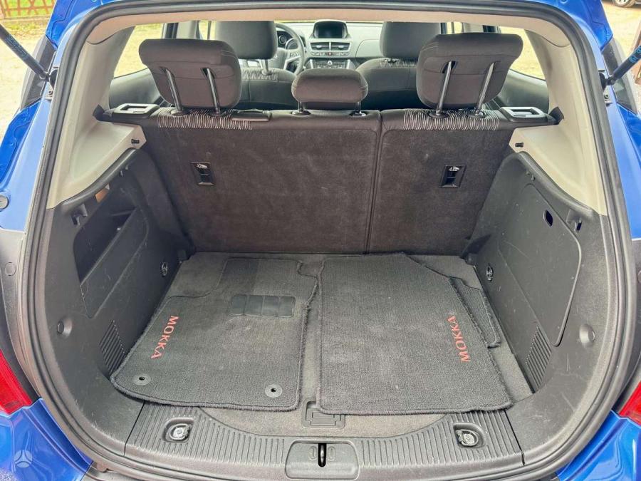 Blue Opel Mokka 2014 in Marijampole, with an engine capacity of 1.40 L and mileage of 175 thousand km for 6999 €, photo 29 on AUTOMOTO.COM.LV