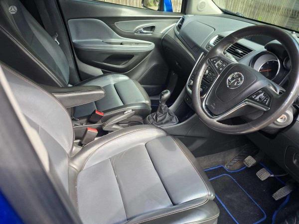 Синий Опель Mokka 2015 в Шяуляй, объемом двигателя 1.60 л и пробегом 65 тыс. км за 3299 €, фото 7 на AUTOMOTO.COM.LV
