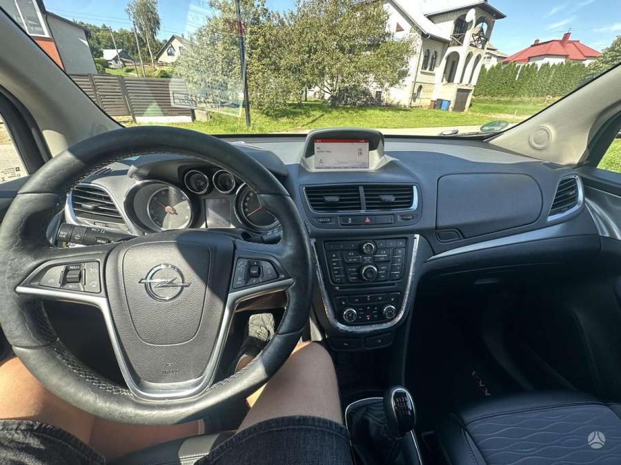 Zils Opel Mokka 2015 Alīta, ar dzinēja tilpumu 1.60 L un nobraukumu 184 tūkst. km par 7350 €, foto 10 vietnē AUTOMOTO.COM.LV