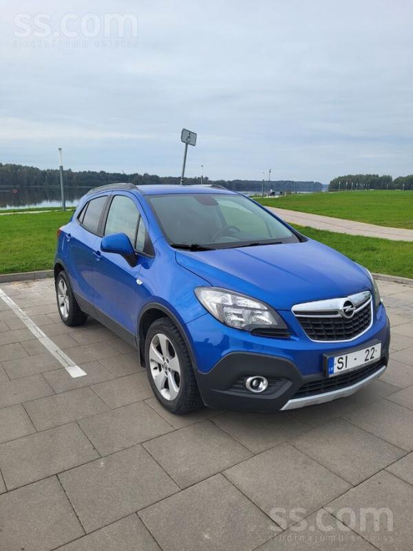 Blue Opel Mokka 2015 in Ogre, with an engine capacity of 1.40 L and mileage of 140 thousand km for 8800 €, photo 4 on AUTOMOTO.COM.LV