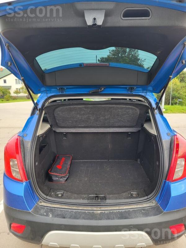 Blue Opel Mokka 2015 in Ogre, with an engine capacity of 1.40 L and mileage of 140 thousand km for 8800 €, photo 9 on AUTOMOTO.COM.LV