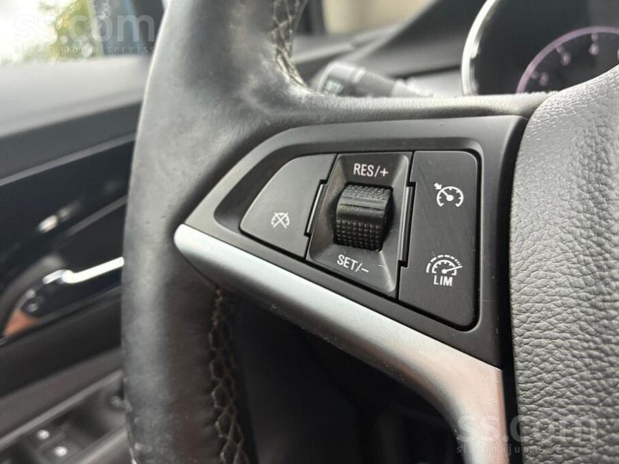 Zils Opel Mokka 2017 Kuldīga, ar dzinēja tilpumu 1.40 L un nobraukumu 206 tūkst. km par 8990 €, foto 25 vietnē AUTOMOTO.COM.LV